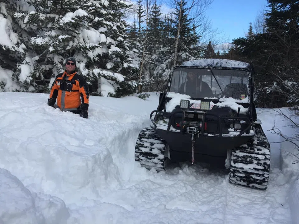 Forty People on Ground in Roaches Line Continue Search For Missing Man ...