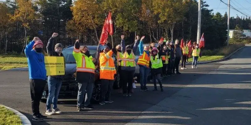 Dominion Workers Set Up Around the Clock Picket Line at Distribution ...